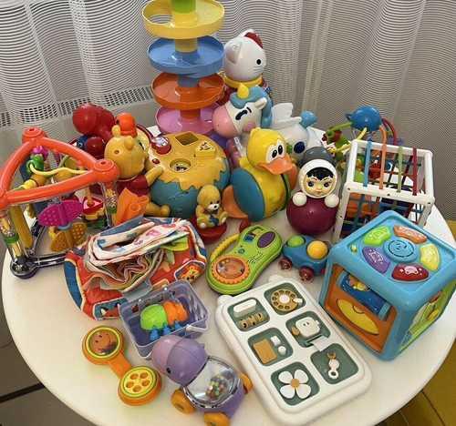 Детские игрушки 6м-13м пакетом