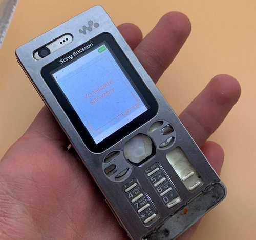 Sony Ericsson W880i