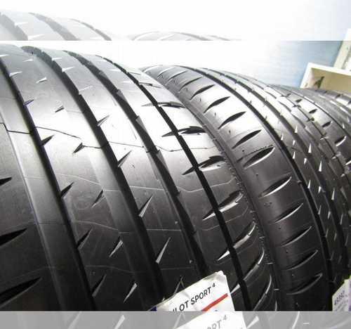 Michelin Pilot Sport 4 245/40 R18 93Y