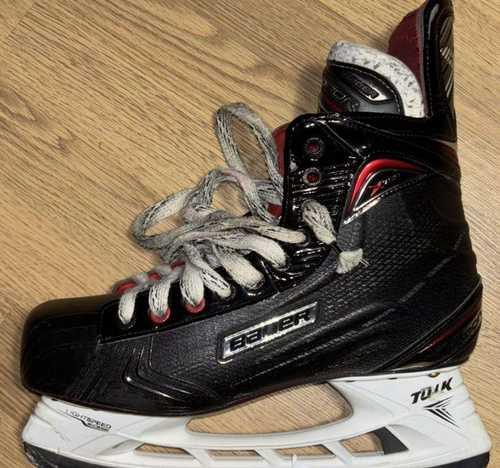 Хоккейные коньки bauer vapor x700