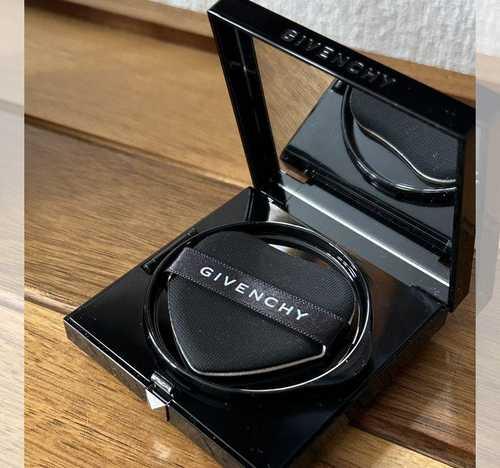 Givenchy teint couture cushion кушон