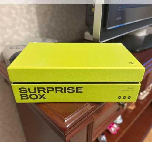 Коробка gold apple подарочная