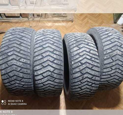 Goodyear UltraGrip Ice Arctic SUV 265/65 R17