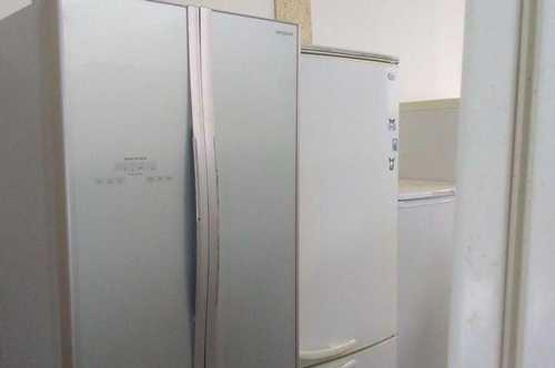 Холодильник hitachi 180 см