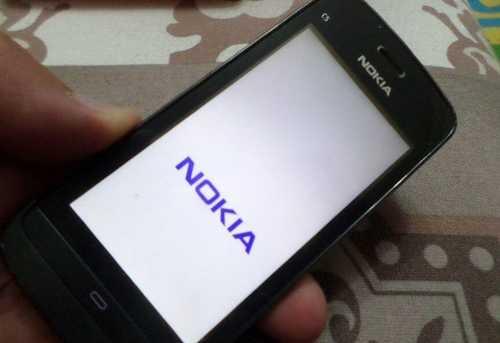 Nokia C5-06 в отличном состоянии