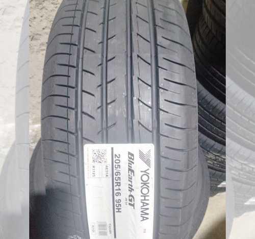 Yokohama BluEarth AE51 205/65 R16 95H