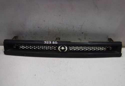 Решетка радиатора Mazda 323