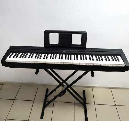 Yamaha p45 Цифровое пианино