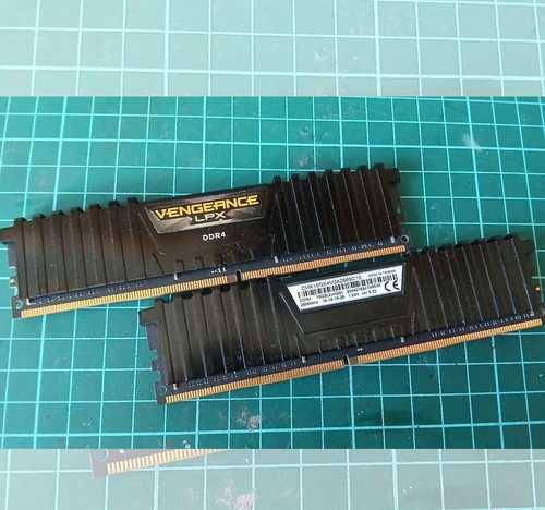 Оперативная память Corsair Vengeance LPX DDR4 16Gb