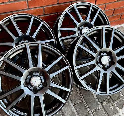 Граффитовые красавцы R17 5*114.3