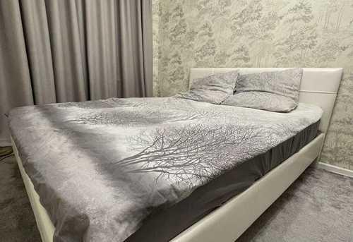 Кровать двухспальная IKEA 200 160