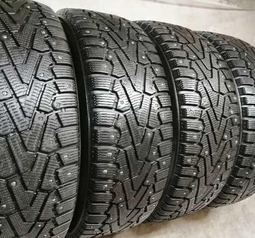 Pirelli Winter Ice Zero 215/65 R16 102T