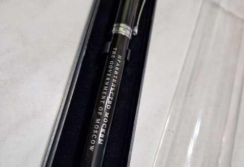 Шариковая подарочная ручка в футляре