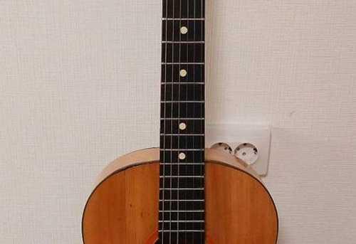 Акустическая гитара шестиструнная Луначарского 70х