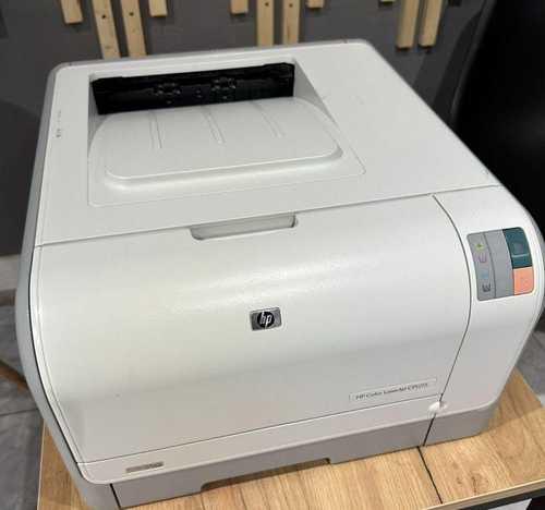 Принтер HP Color LaserJet CP1215