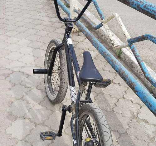 Трюковой велосипед bmx