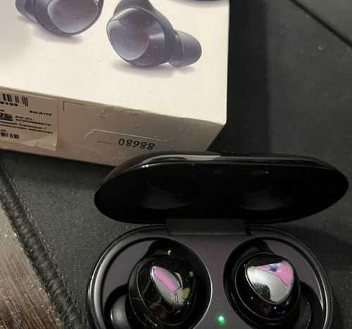 Беспроводные наушники samsung galaxy buds+