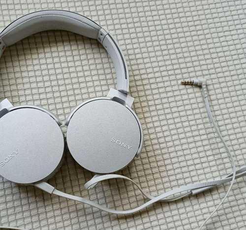 Наушники Sony MDR-XB550