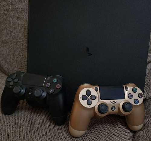 Sony PS4 slim 1tb 2 джойстка