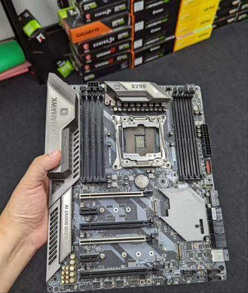 Материнская плата X299 MSI tomahawk