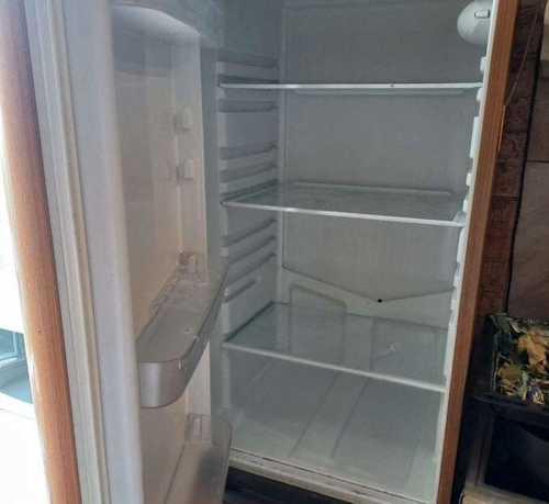 Продам старый холодильник, самовывоз