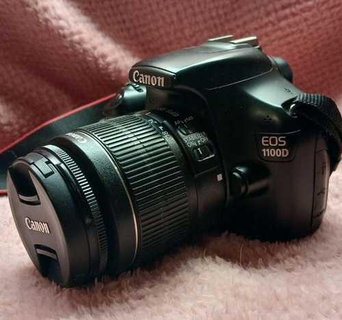 Фотоаппарат Canon EOS 1100D, 4878 кадров