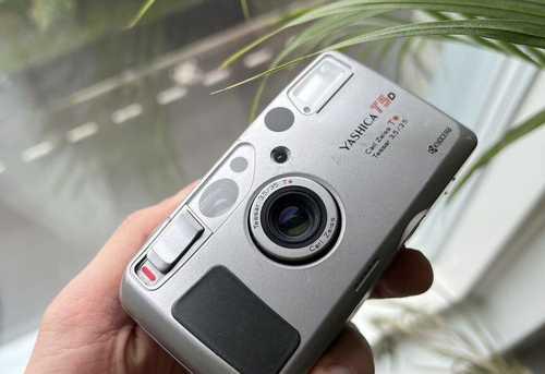 Yashica t5d