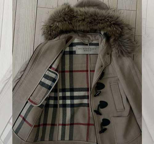 Burberry укороченное пальто