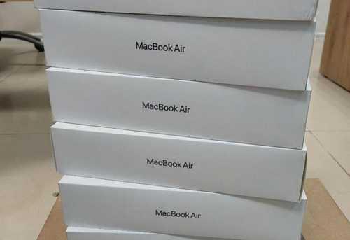 Пустые коробки Macbook