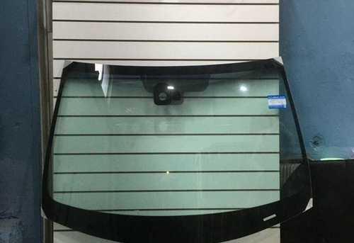 Лобовое стекло на Infiniti g35 г35