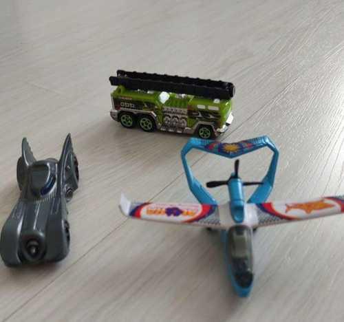 Hot wheels автобусы, самолет