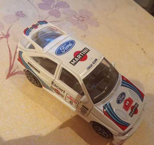 Модель Ford Escort