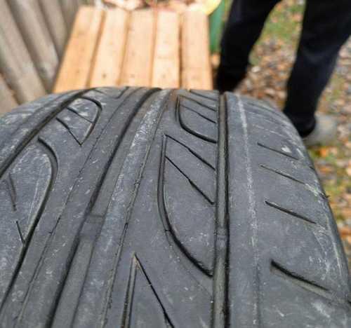 Goodyear Eagle ZR Gatorback 215/50 R17 94