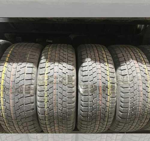 Hankook Nordik IS RW08 225/60 R17 94L