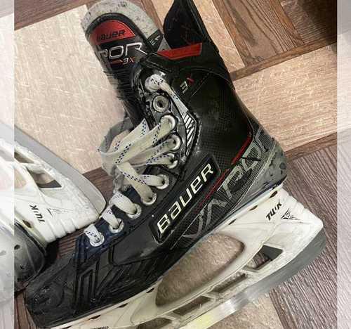 Хоккейные коньки bauer vapor 3x