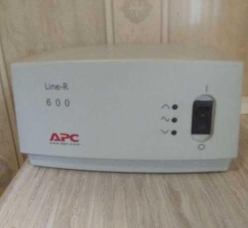Стабилизатор напряжения APC Line-R600