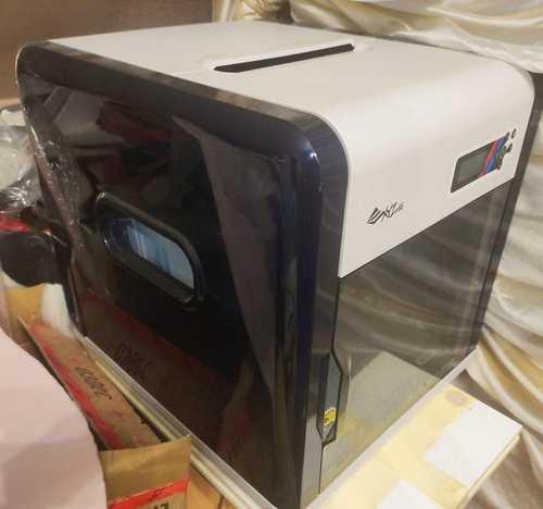 3D принтер xyzprinting da Vinci 1.0