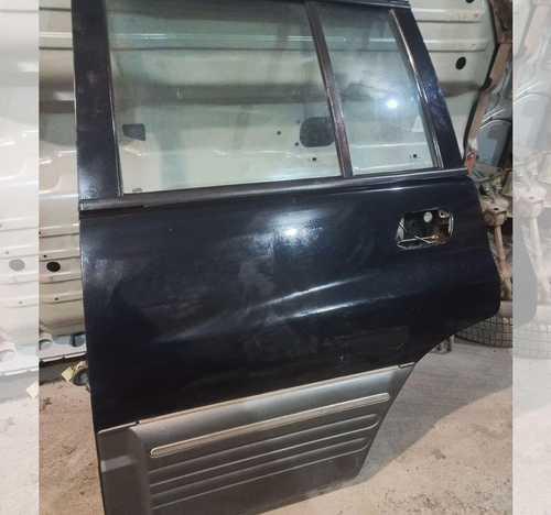 Дверь задняя левая Ssang Yong Musso