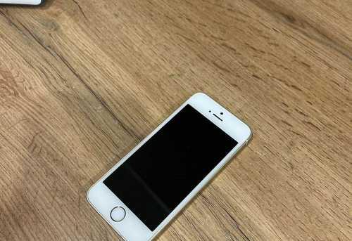 iPhone SE, 32 ГБ