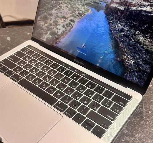 Apple macbook pro 13 2018