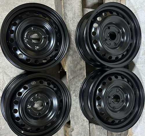 Диски новые 6Jx15" 4*114.3 на Chevrolet Lacetti