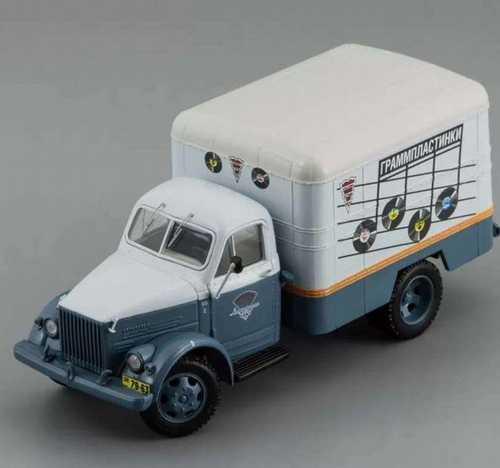 Фургон ки-51 "Грампластинки" Dip models 1:43