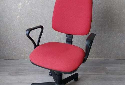 Компьютерное кресло красное