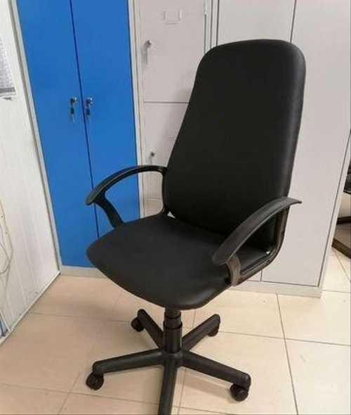 Компьютерное кресло Амиго