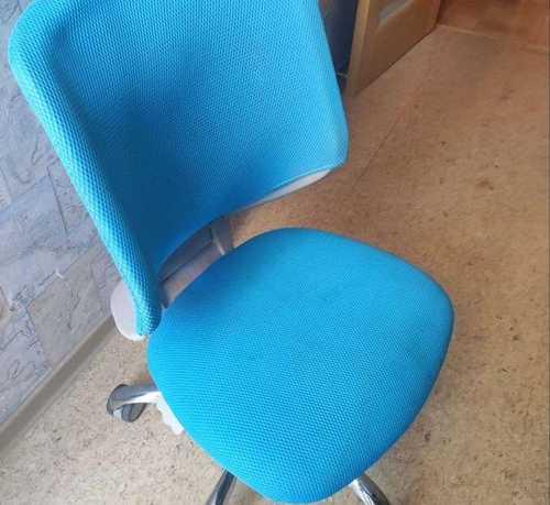 Компьютерный стул на колесиках для подростка