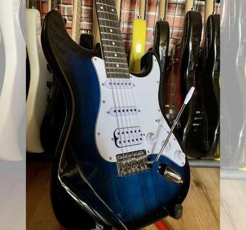 Электрогитара под Fender Stratocaster + Чехол