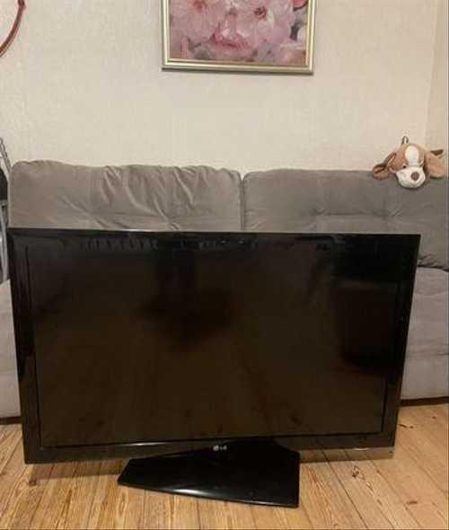 Телевизор lg 42 дюйма(107см ) 2011г