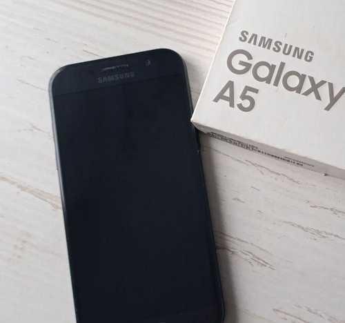 Samsung Galaxy A5 (2017) SM-A520F/DS, 3/32 ГБ