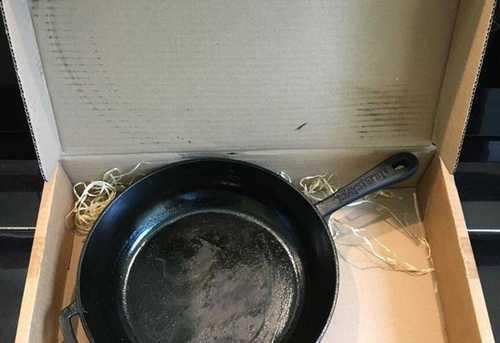 Сковорода чугунная с литой ручкой Maysternya 28 см
