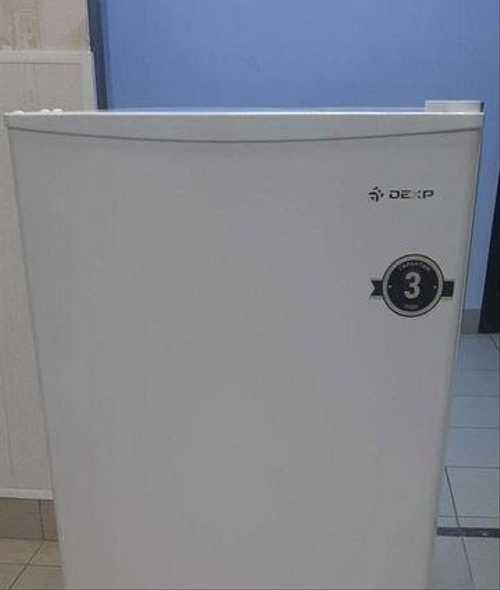 Минихолодильник Dexp RF-sd090ma/W